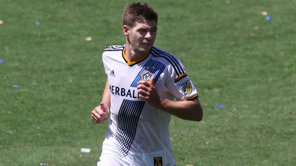 Steven Gerrard thanks teenagers who helped him out in Los Angeles - BBC ...