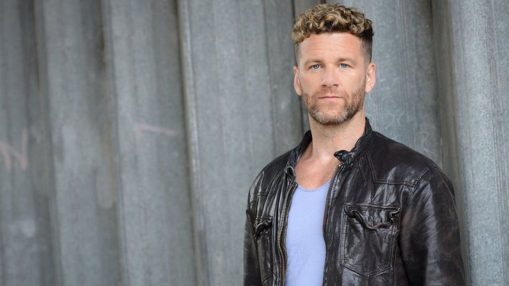 Bancio ar wireddu breuddwyd - BBC Cymru Fyw