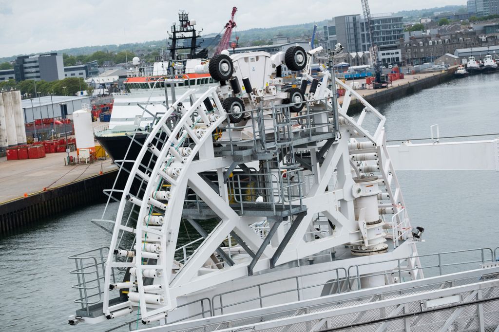 First subsea cable laid in £1.1bn Caithness-Moray project - BBC News