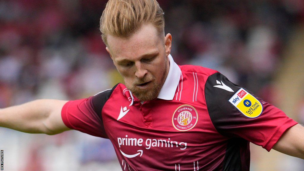Max Clark: Gillingham sign former Stevenage and Rochdale defender - BBC ...