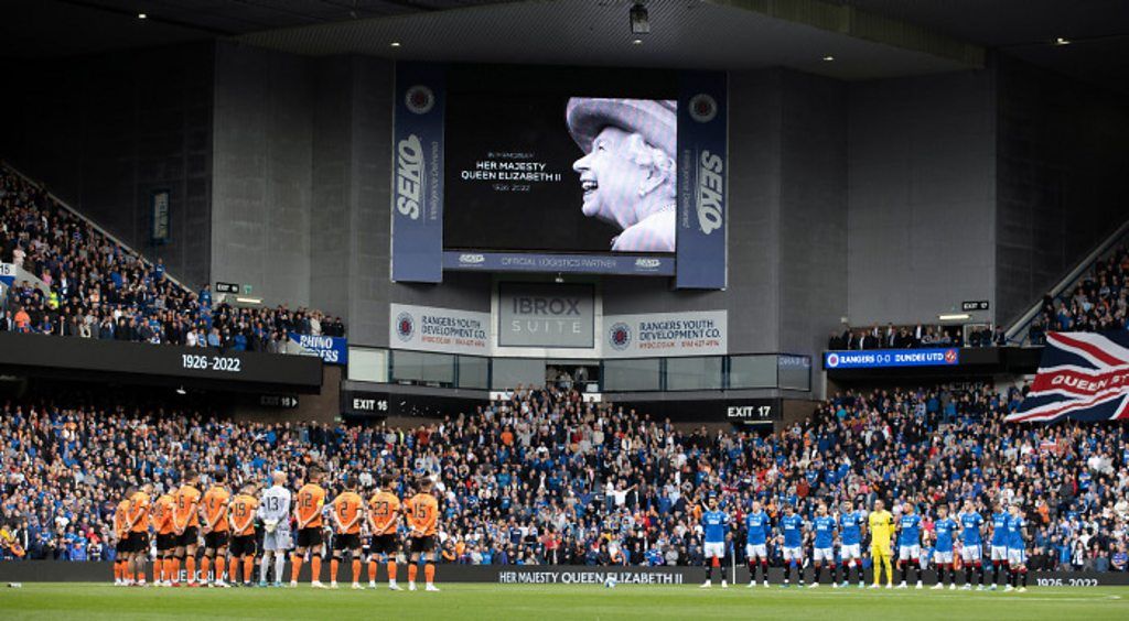 Scottish clubs pay tribute to the Queen - BBC Sport