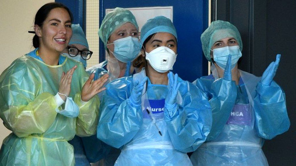 Clap For Our Carers: Pictures from this week's celebration - BBC Newsround