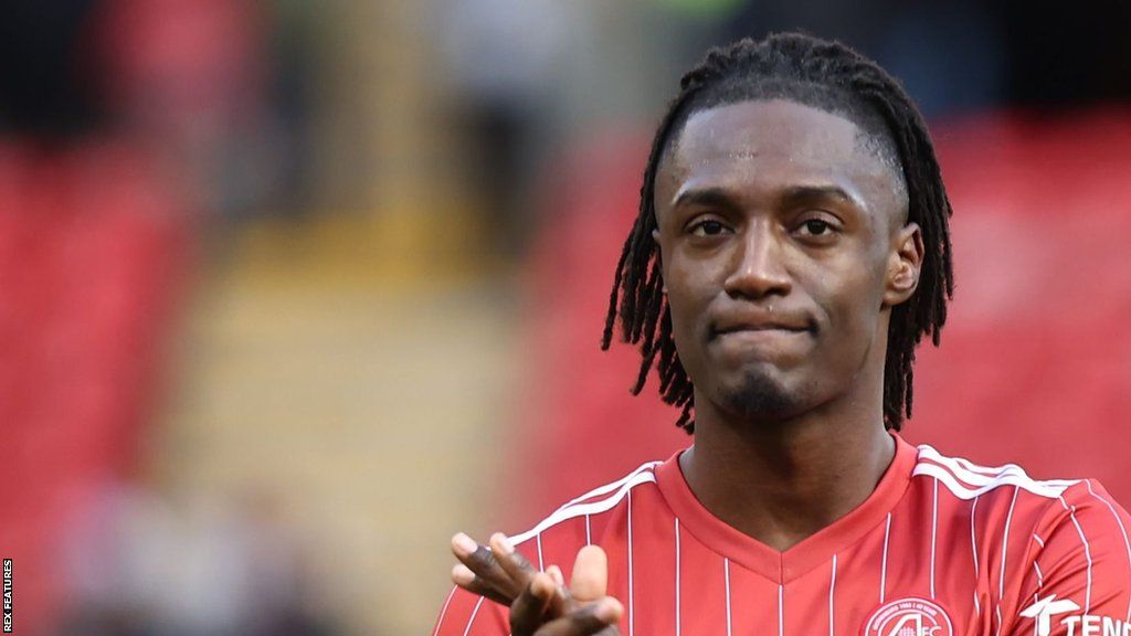 Anthony Stewart: MK Dons sign Aberdeen defender on loan - BBC Sport