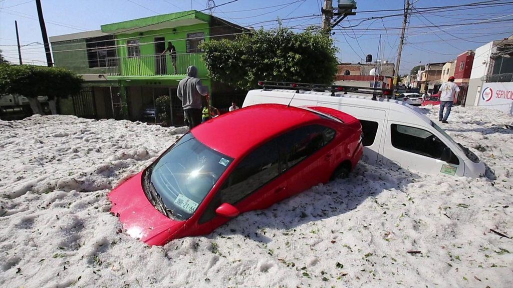 Mexico hail storm explained - BBC Weather