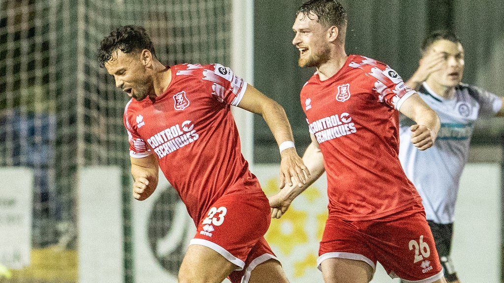 Cymru Premier: Newtown beat Bala Town in play-off semi-final - BBC Sport