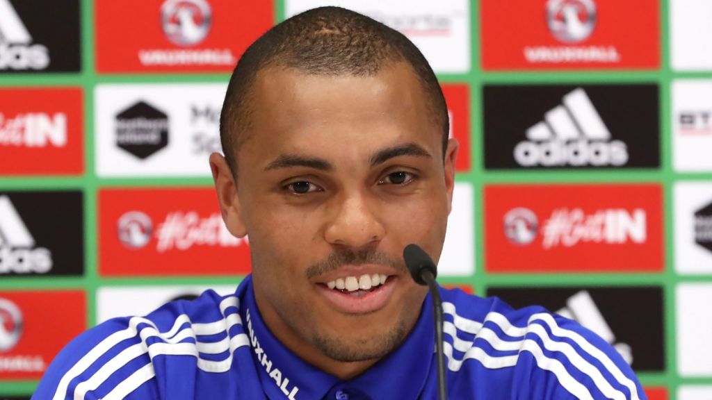 Euro 2016: Josh Magennis wants to continue N Ireland 'dream' - BBC Sport