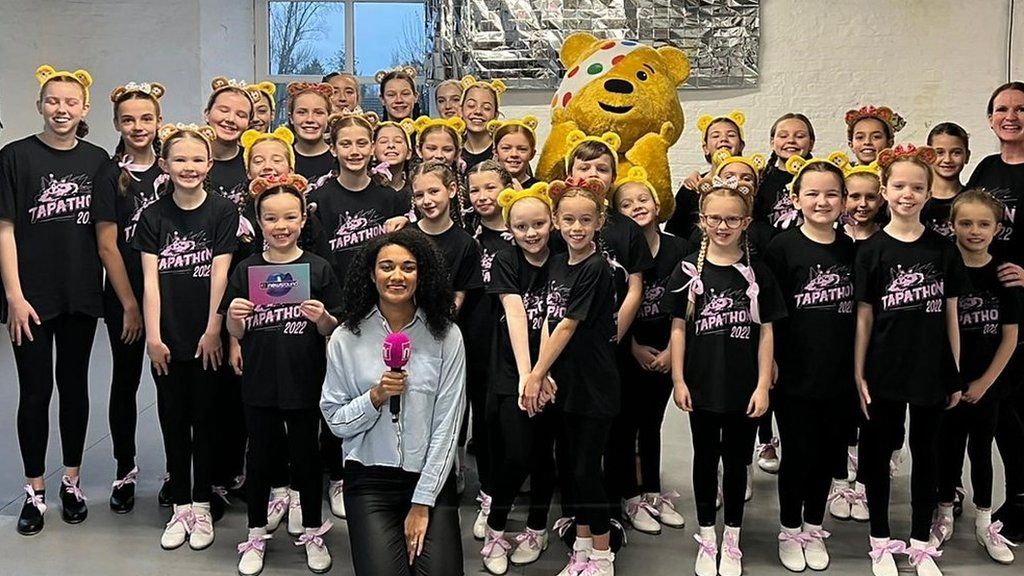 Children In Need: Tap dancing for Pudsey! - BBC Newsround