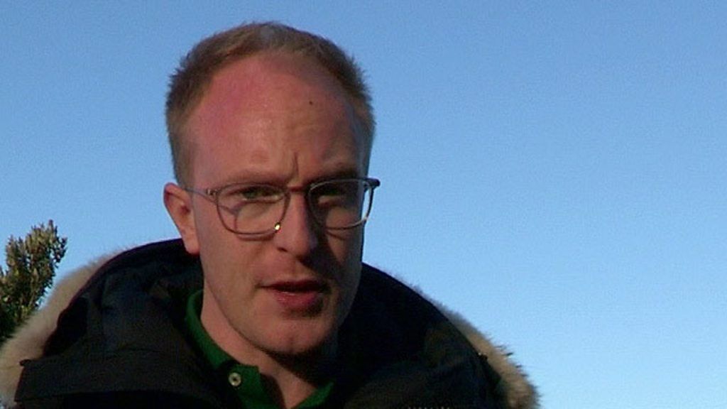 BBC Sport NI's Nial Foster takes plunge on Lions tour - BBC Sport