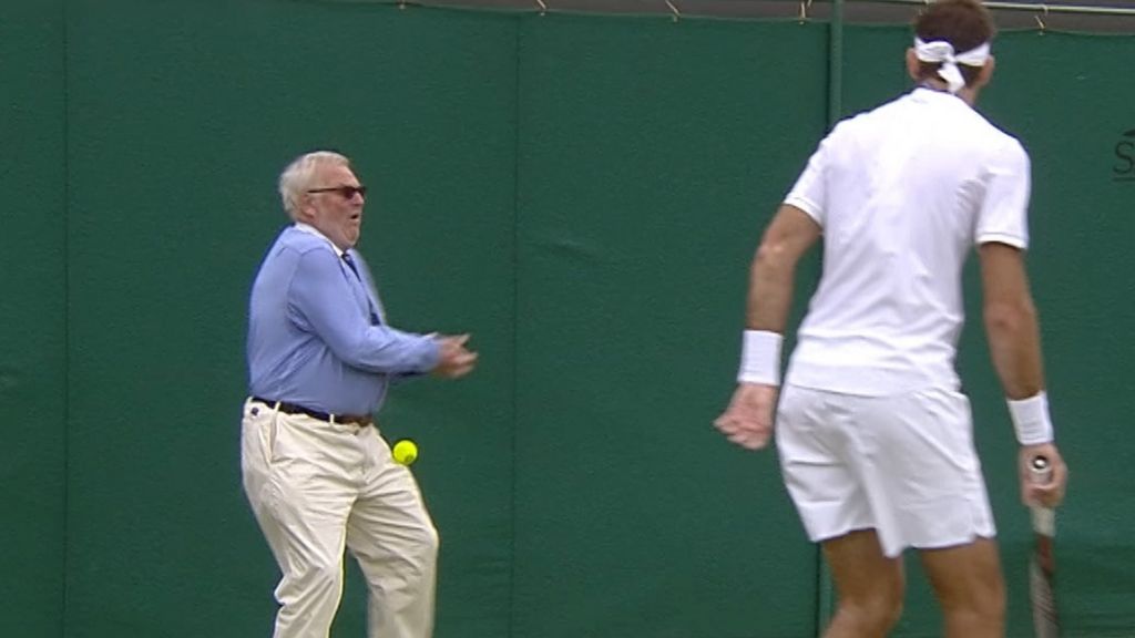 Wimbledon 2017: Line judge suffers three direct hits - BBC Sport