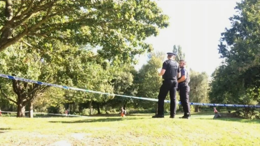 Man hunted after girl's Canterbury playground rape - BBC News