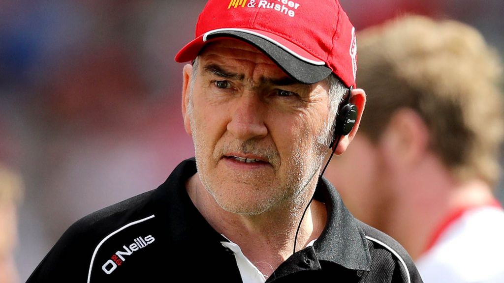 Mickey Harte hopes Tyrone's Sean Cavanagh will play on - BBC Sport