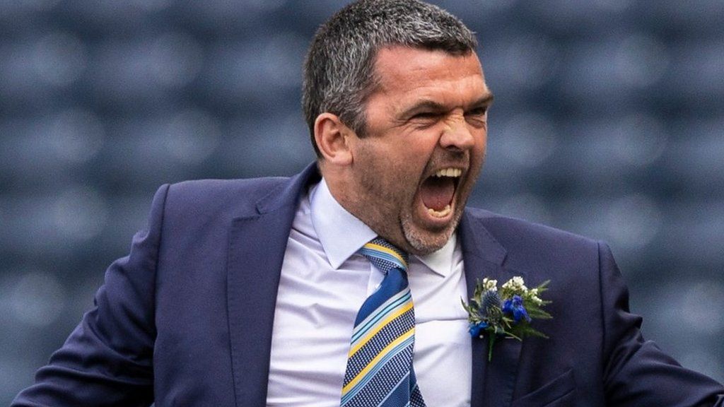 Watch: What a dive from Davidson... - BBC Sport