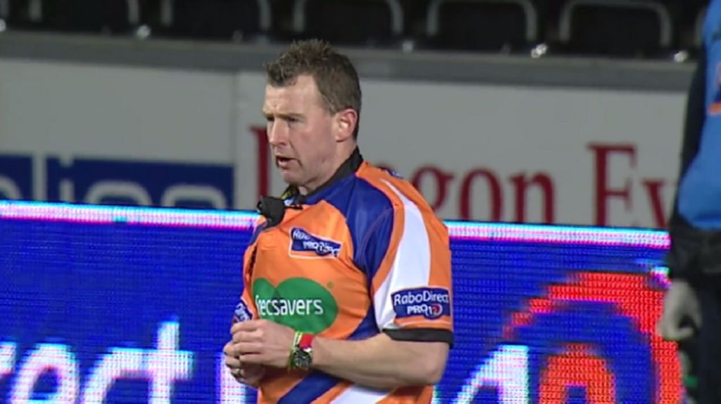 Welsh derby classics: TMO Derek Bevan confuses referee Nigel Owens in ...