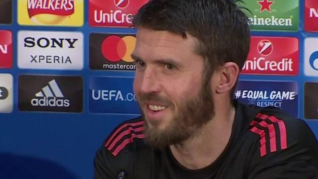 Michael Carrick: Man Utd midfielder says 'your body tells you it's time ...