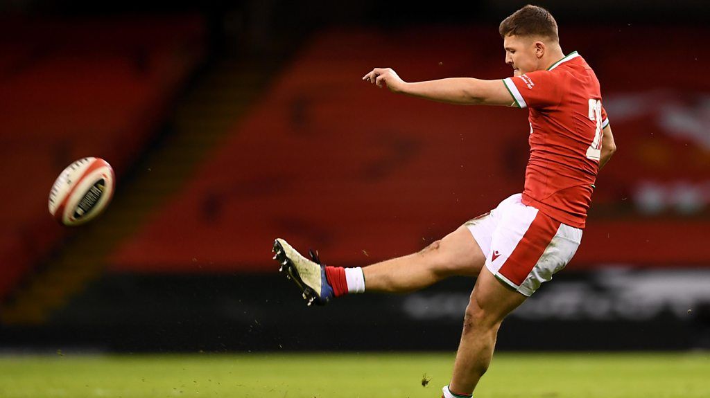 Six Nations: 'I'd be more than happy to take' Grand Slam-deciding kick ...