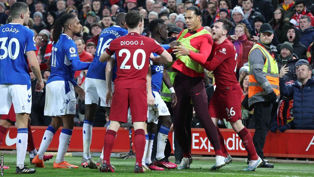 Liverpool and Everton fined for 'mass confrontation' during Merseyside derby - BBC Sport