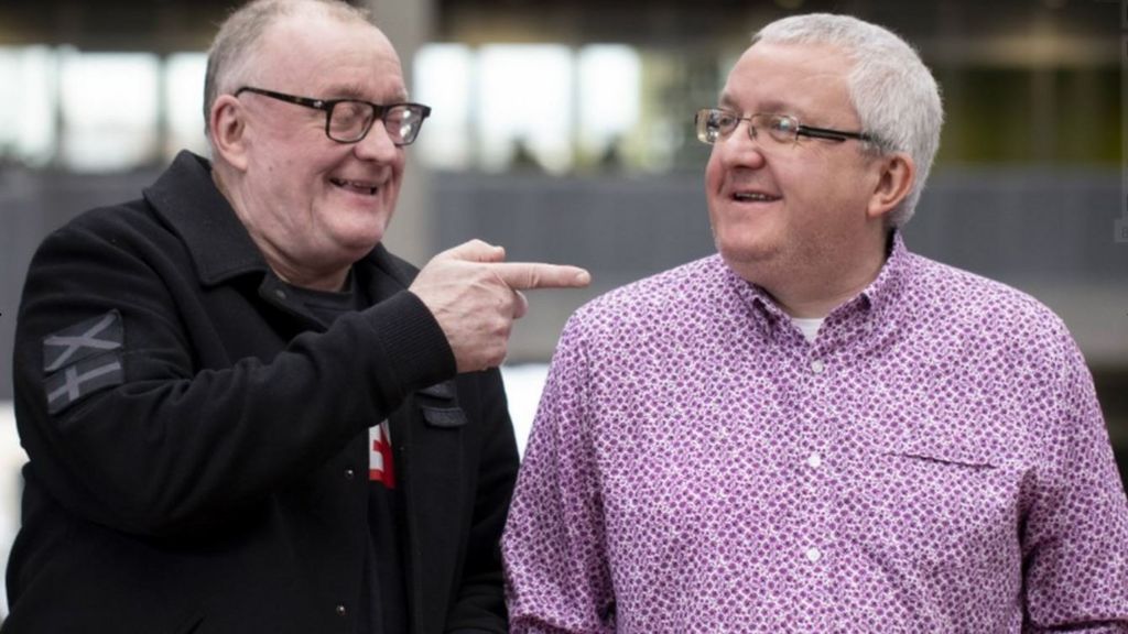 Listen: Off the Ball with Stuart, Tam & guest Grant Stott - BBC Sport