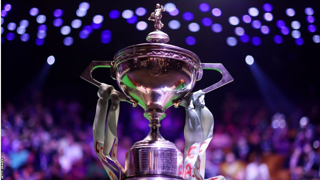 Crucible Theatre: Hossein Vafaei says Sheffield venue 'smells' and the ...