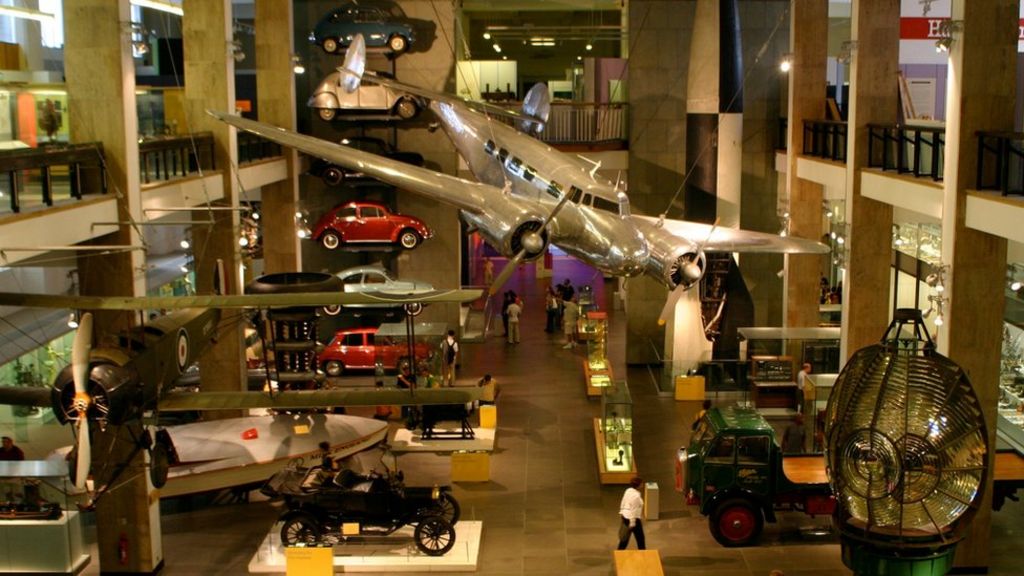London's Science Museum to charge for new exhibit Wonderlab - BBC Newsround