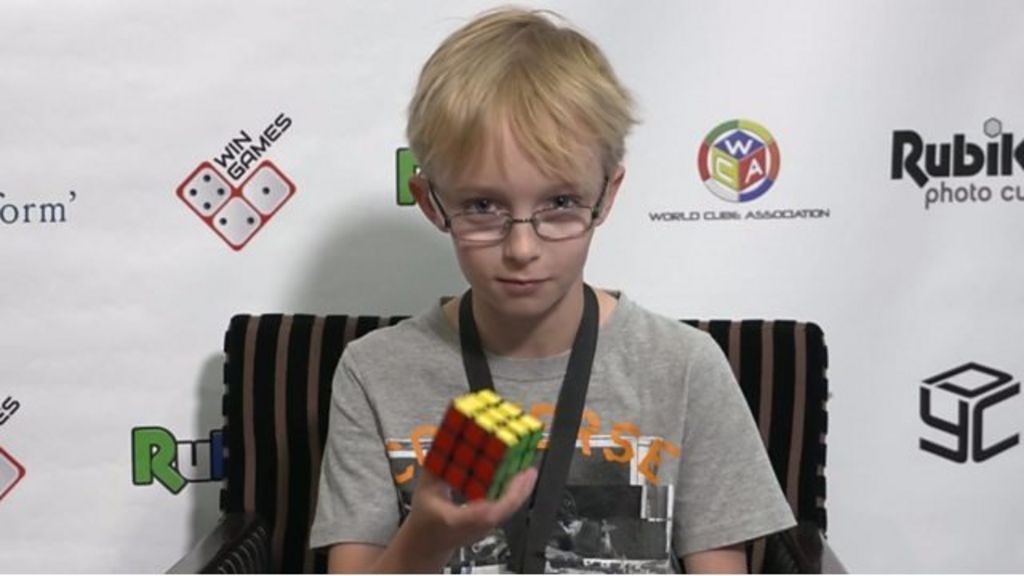 Rubik's cube solved in 20 seconds - BBC Newsround