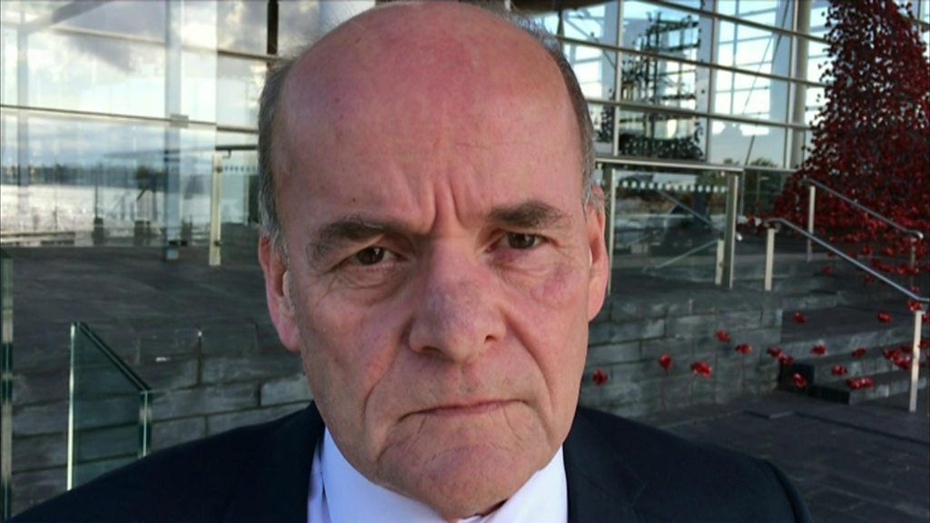 Holi'r Prif Weinidog: Dadansoddiad Vaughan Roderick - BBC Cymru Fyw