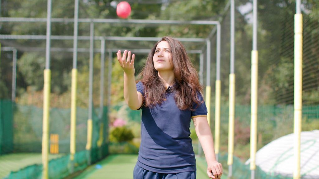 Dr Samara Afzal: The cricket trailblazer honoured by Chris Woakes - BBC ...
