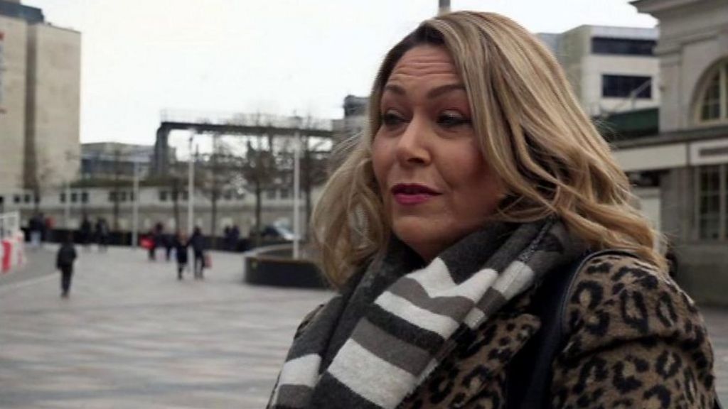 'Amodau anodd iawn' i weithio ynddynt yn S4C - BBC Cymru Fyw