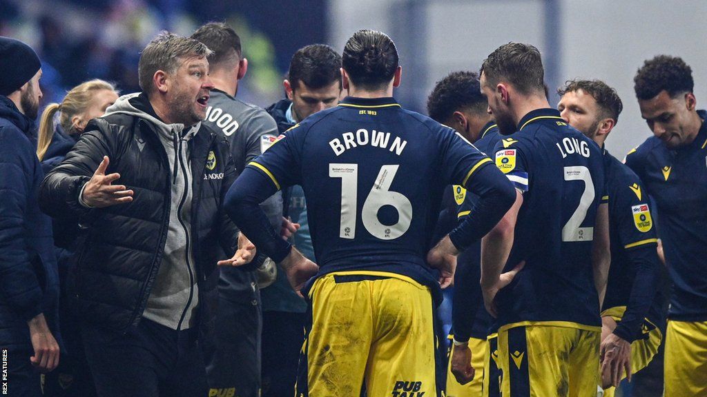 Karl Robinson: Oxford United boss still hopes to sign a striker in ...