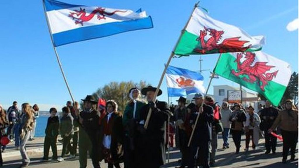 150th anniversary of Welsh emigration to Patagonia - BBC News