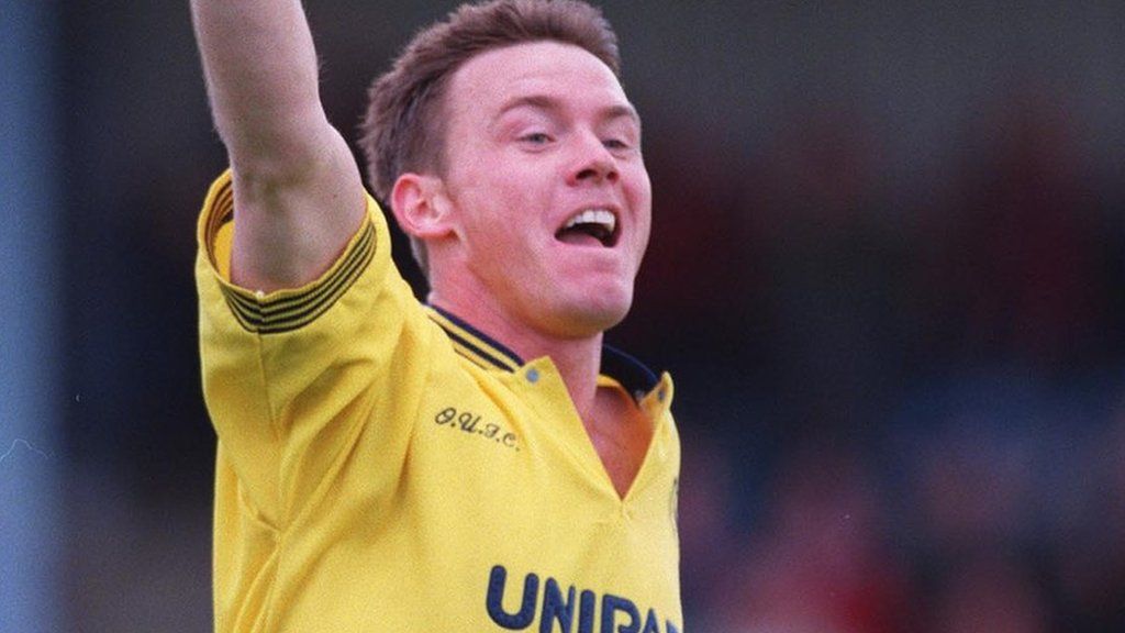 Joey Beauchamp: Oxford United legend took his own life, coroner ...
