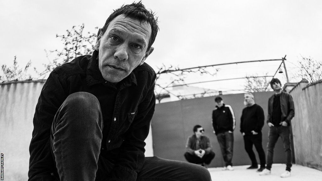 Premier League predictions: Chris Sutton v Shed Seven singer Rick ...