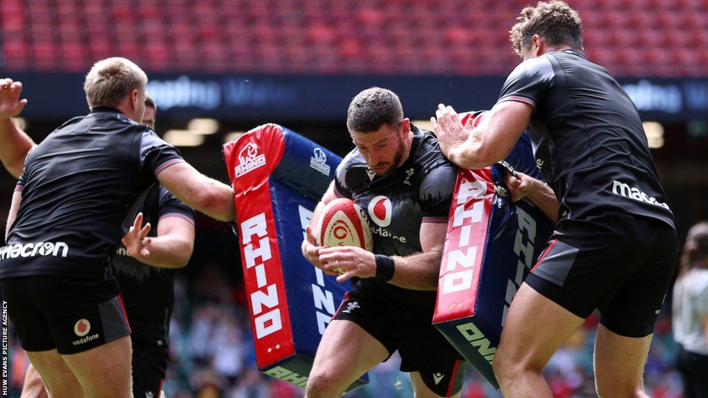 Wales rugby: Alex Cuthbert and Johnny Williams to get late World Cup ...