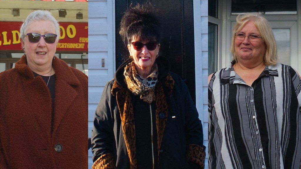 Jaywick bungalow 'completely gutted' in fire - BBC News