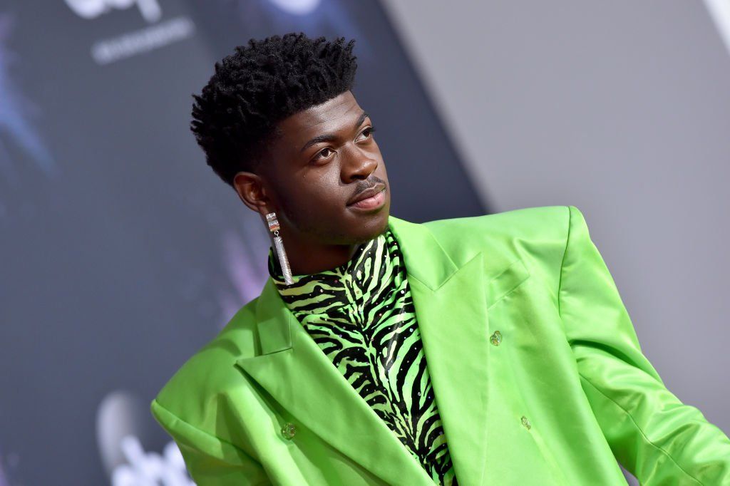 American Music Awards: Who won what at the AMAs - BBC Newsround