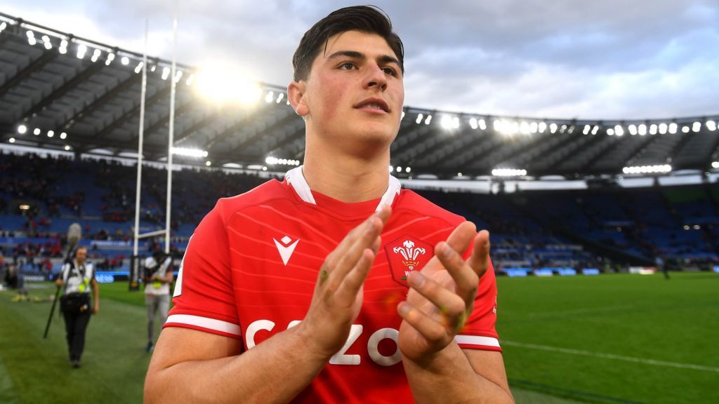 Louis Rees-Zammit: 'My goal is to be the best player in the world ...