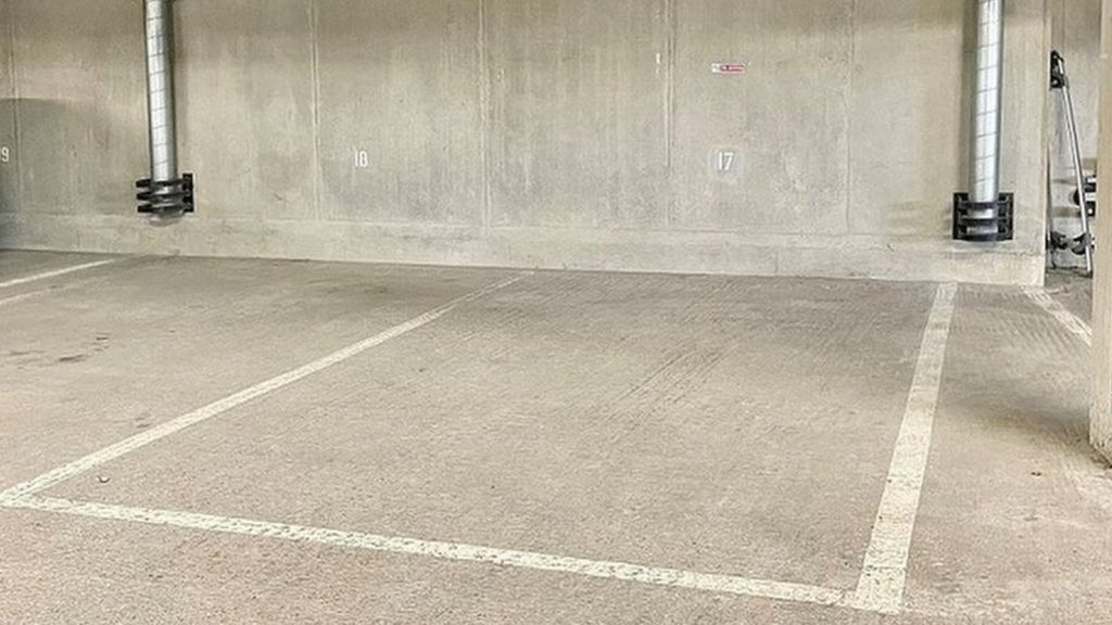 Single car parking space in York on market for £20k - BBC News