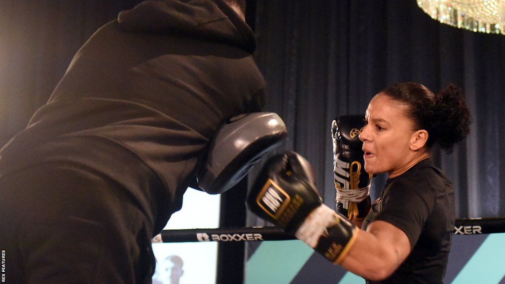 Shannon Ryan: Super-flyweight sets undisputed world title goal - BBC Sport