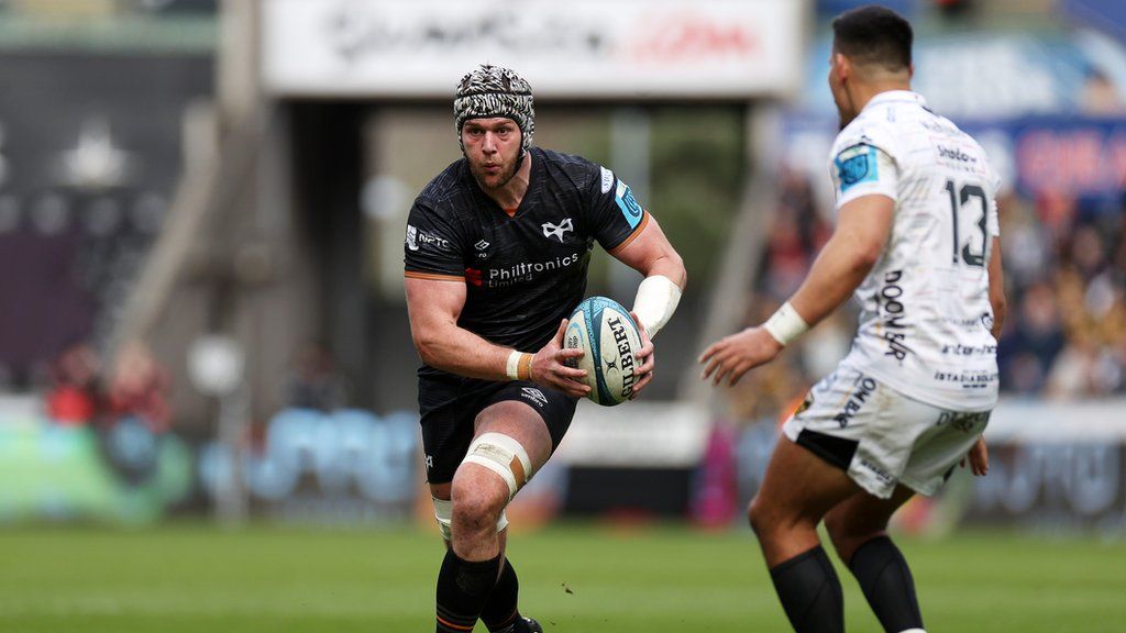Dan Lydiate: Wales flanker signals end of Ospreys career - BBC Sport