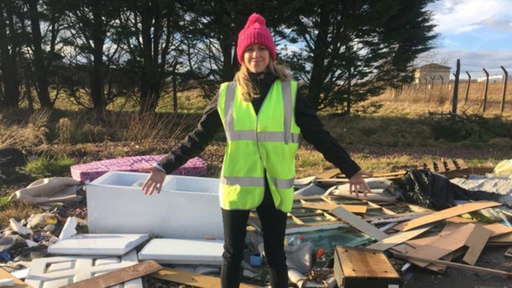 Jenny goes on a flytipping safari in scotland - BBC Newsround