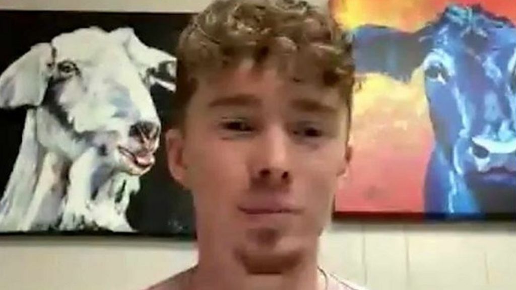 Rees-Zammit: Y Cymro arall wnaeth y naid i bêl-droed Americanaidd - BBC ...