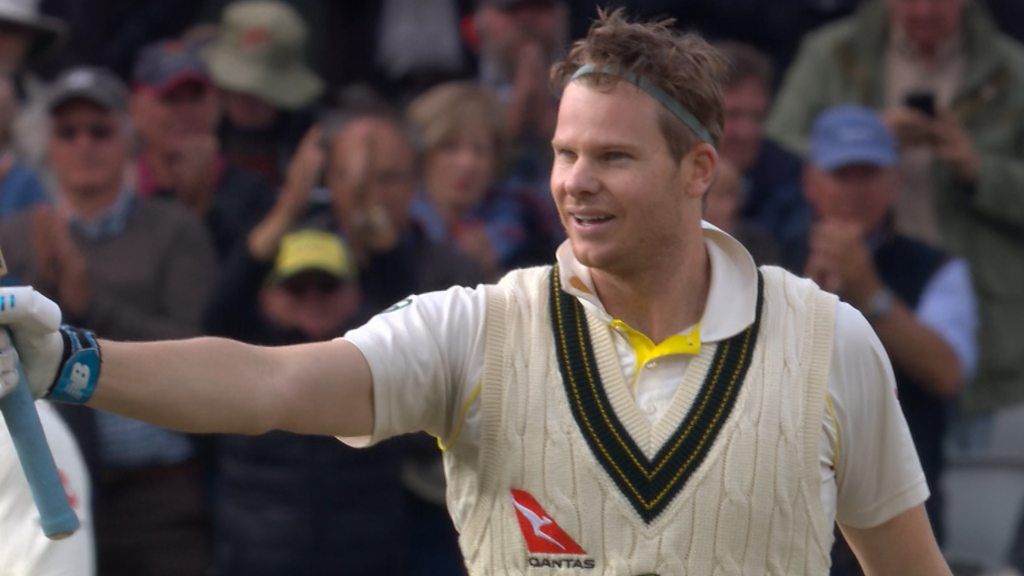 Steve Smith reaches 200 against England at Old Trafford - BBC Sport