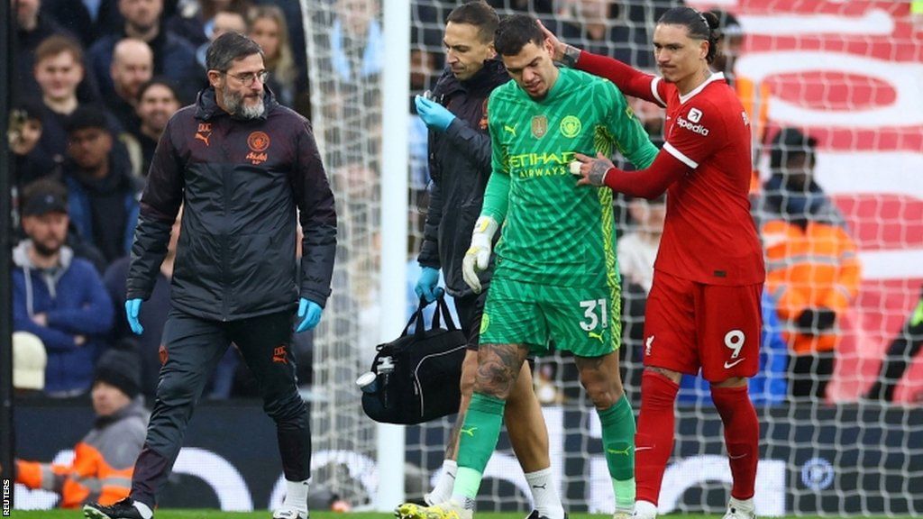 Ederson: Manchester City goalkeeper set to miss up to four weeks with muscle injury - BBC Sport