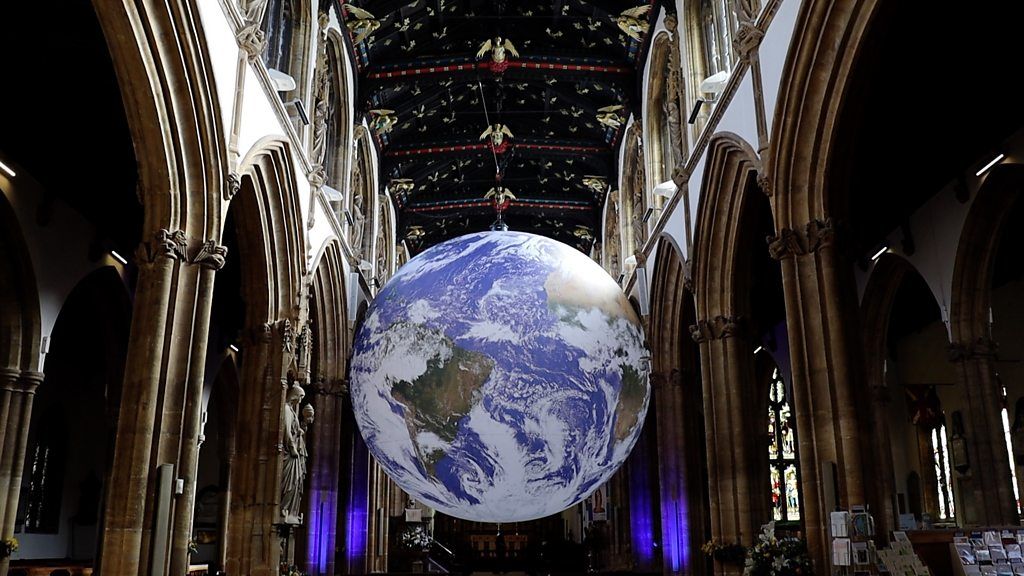 Giant sculpture of Earth to be displayed at Bath Abbey - BBC News