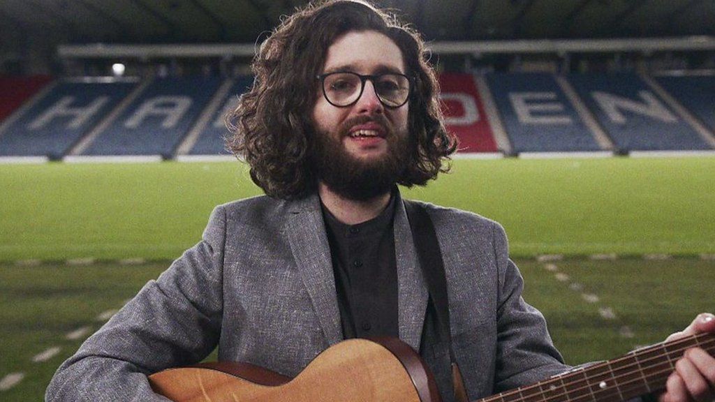 Fatherson lead singer Ross Leighton sings Caledonia - BBC Sport