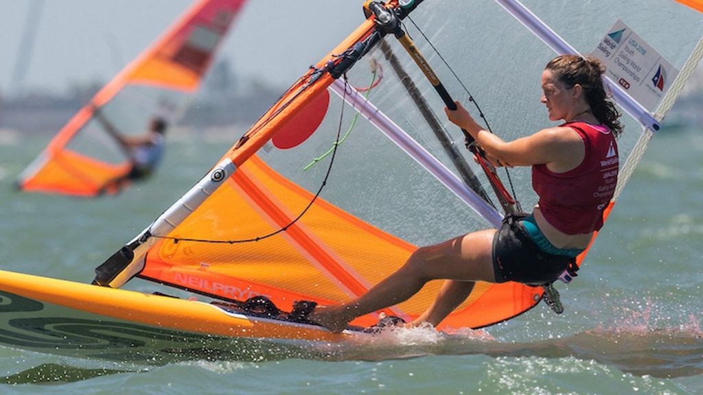 Scots windsurfer aiming for Olympic glory - BBC News