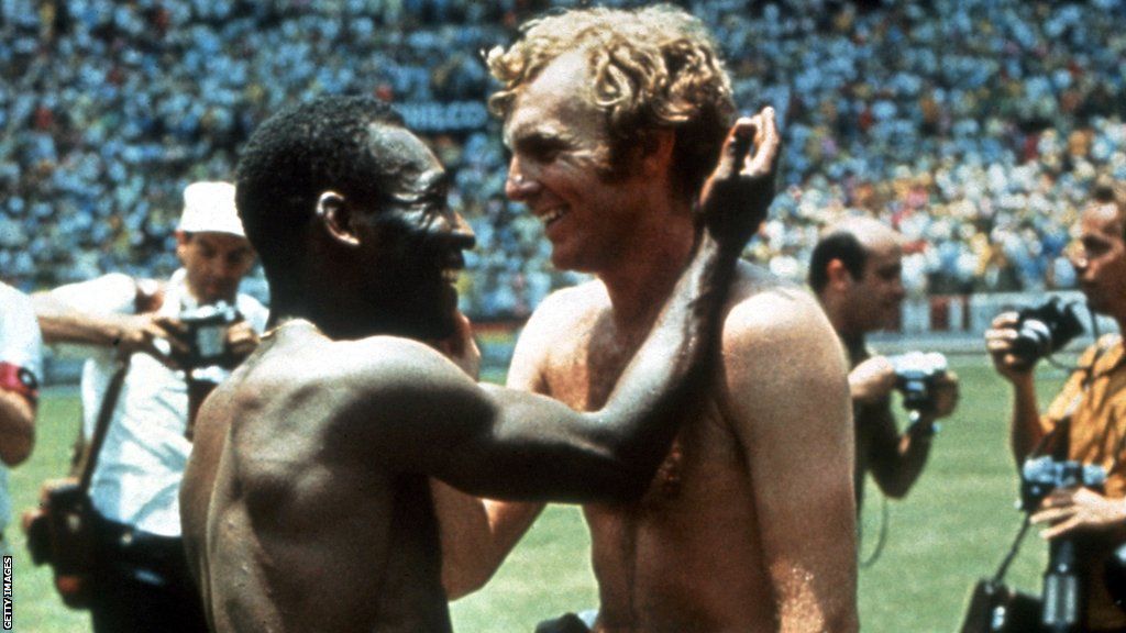 Pele: Brazil football legend dies aged 82 - BBC Sport