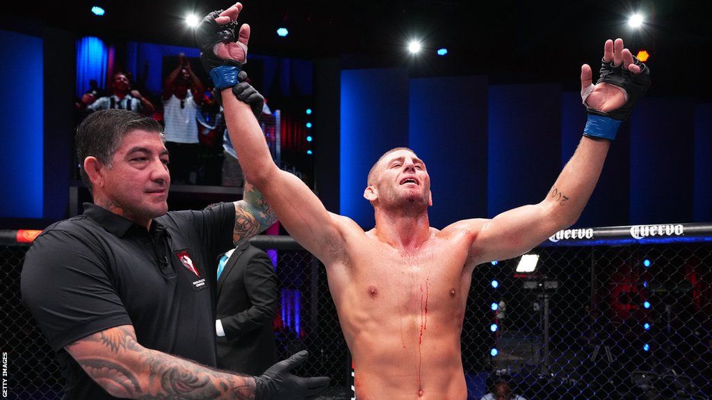 Oban Elliott: Welsh welterweight beats Kaik Brito to earn UFC contract ...