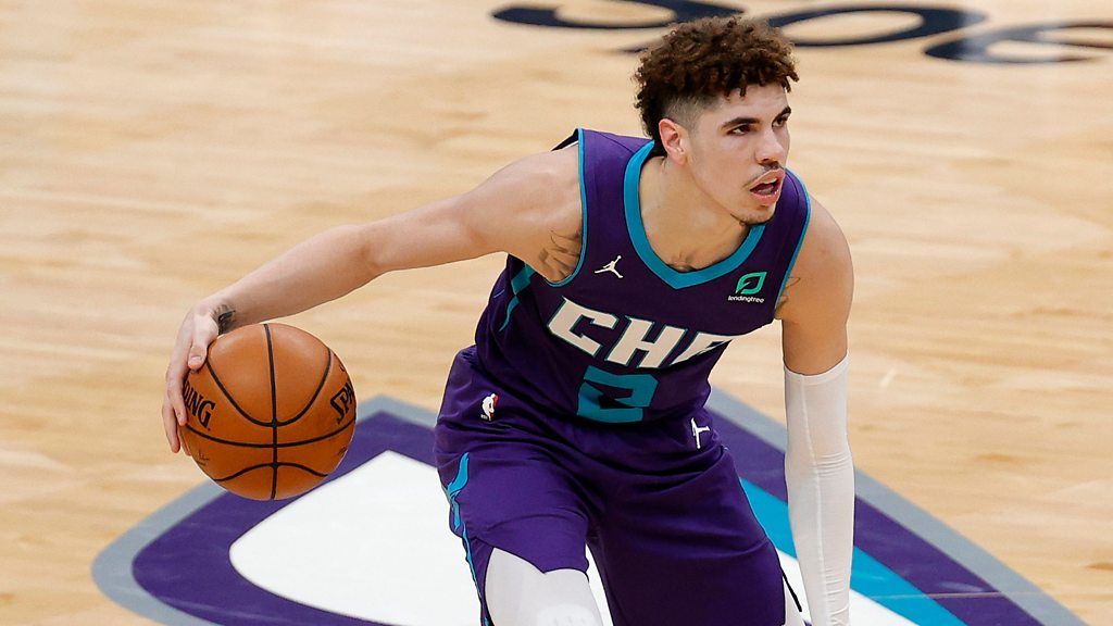 'Hum diddly dee!' - Fierce Lamelo Ball dunk caps impressive performance ...