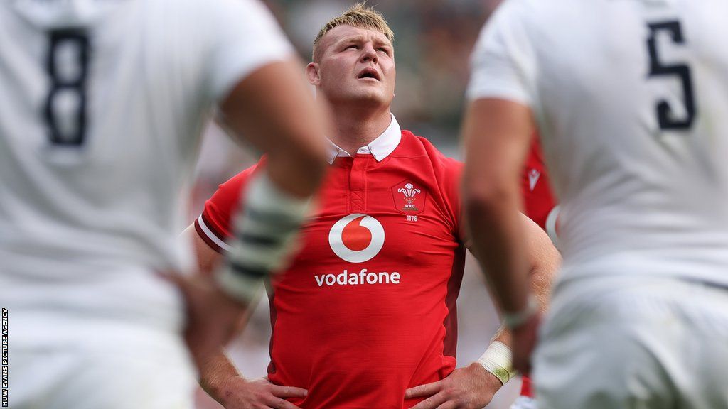 Dewi Lake: Wales captain gives Warren Gatland a World Cup injury scare ...