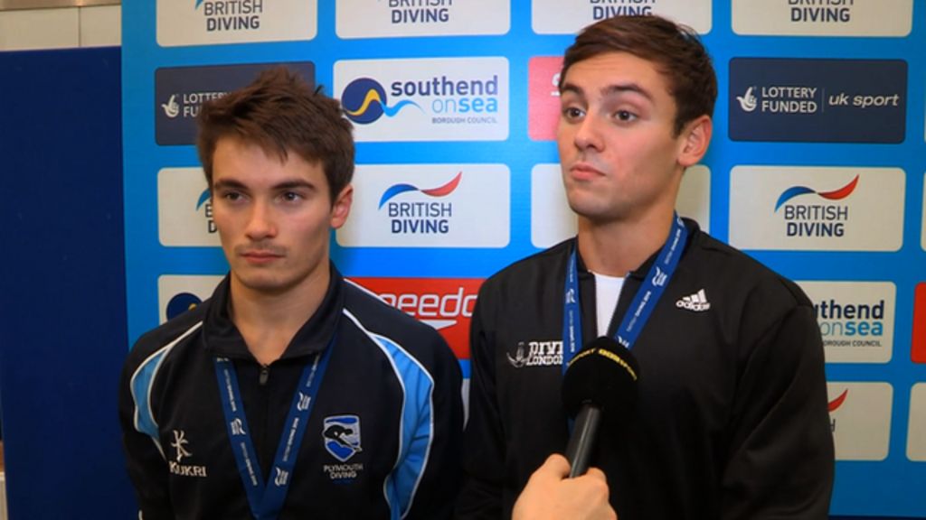 Tom Daley & Dan Goodfellow make 10m synchro diving debut - BBC Sport
